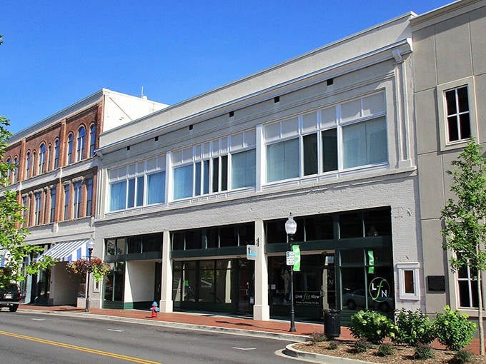 Downtown Spartanburg's well-preserved architecture tells stories of yesterday while housing today's bargains. Like finding vintage quality without the collector's price tag.