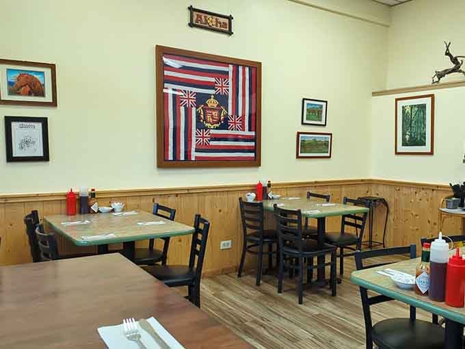 Hawaiian pride on full display with the state flag watching over diners as they prepare for the breakfast equivalent of scaling Mauna Kea.