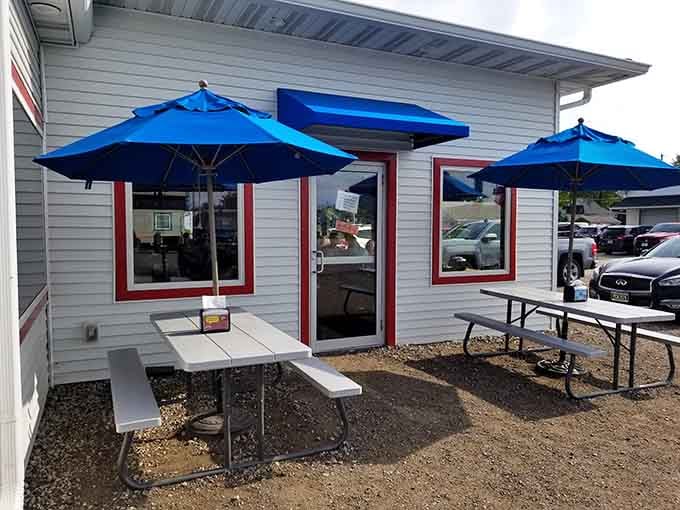 Simple white building, extraordinary burgers. Goldie's proves that great food doesn't need fancy architecture to make your taste buds dance.