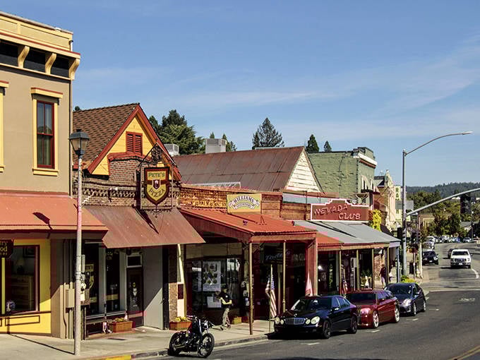 Grass Valley's preserved Victorian buildings aren't just pretty faces&mdash;they're home to shops and eateries where locals actually hang out.