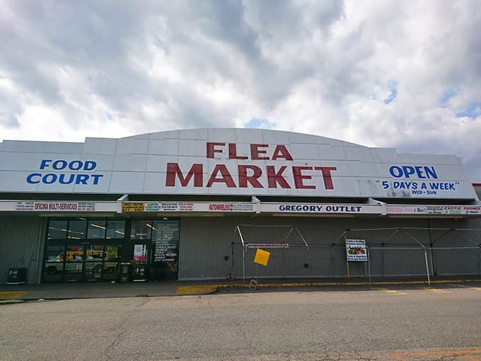 That classic red-letter sign promises five days of bargain hunting bliss for dedicated deal seekers everywhere.