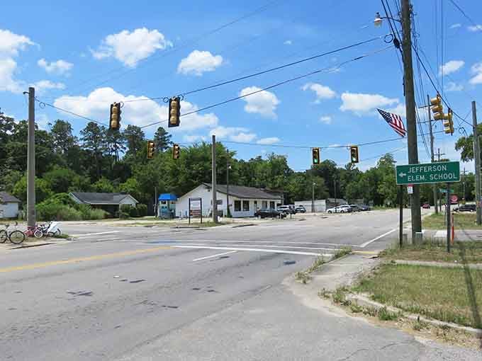 Where small-town roads meet big Southern skies, and the pace slows to a perfect Sunday afternoon speed.