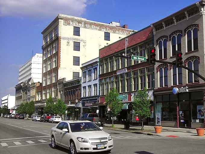 Stroll down these tree-lined streets in Huntington and discover local shops where friendly faces welcome you without emptying your wallet.