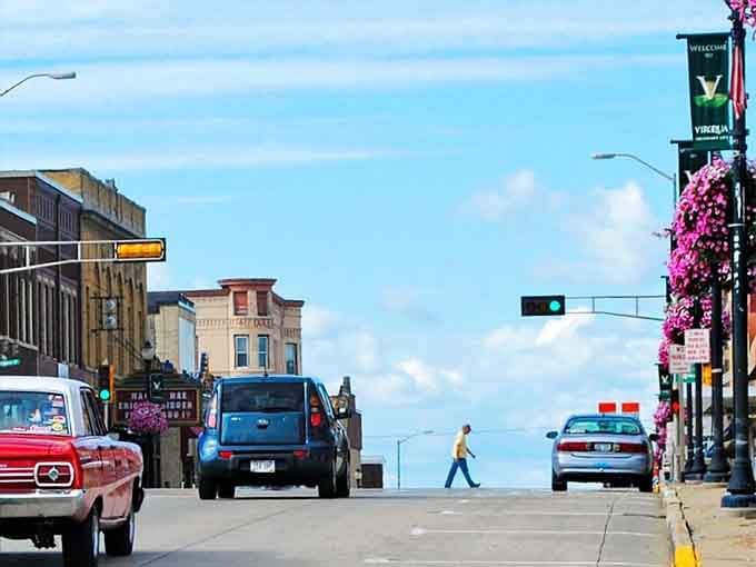 Those pink add a splash of color that would make even Mayberry jealous of this view.