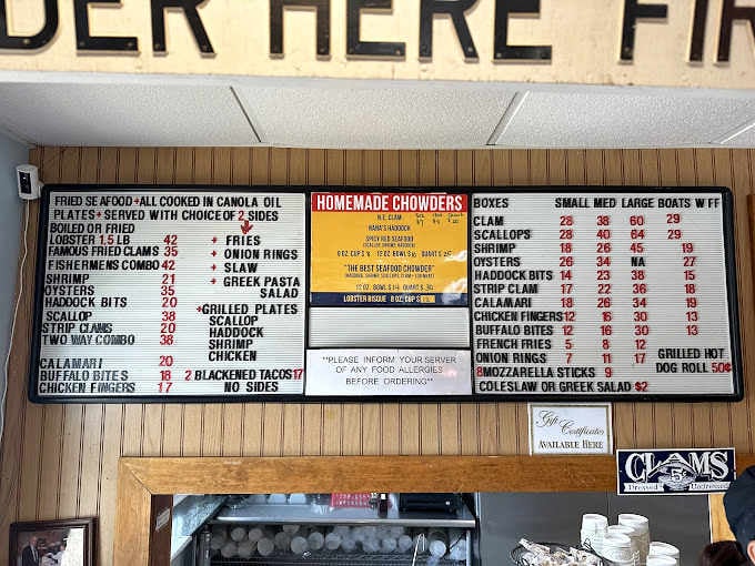 When the menu board lists everything cooked in canola oil, you know they're serious about that perfect crispy coating.