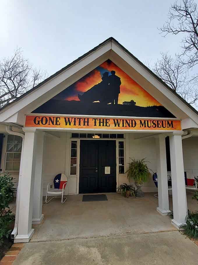 Yes, there's a Gone with the Wind museum in East Texas, and yes, it's absolutely worth visiting.