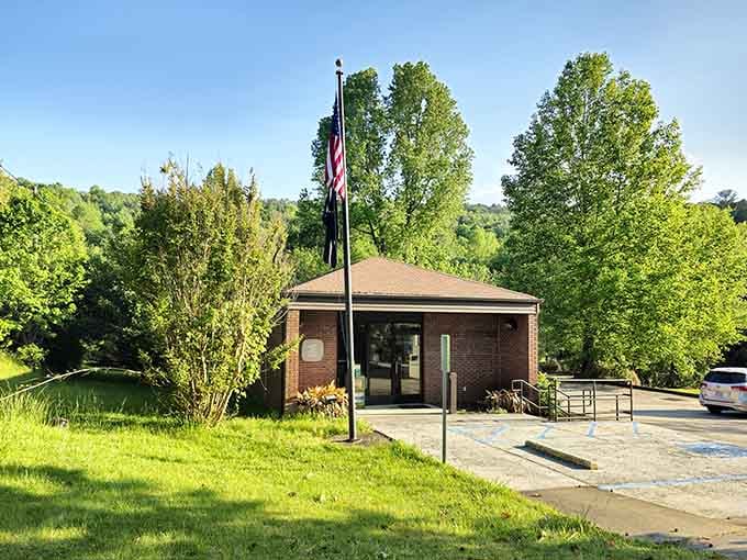 Even the post office here has mountain views that'll make you want to mail yourself a postcard.