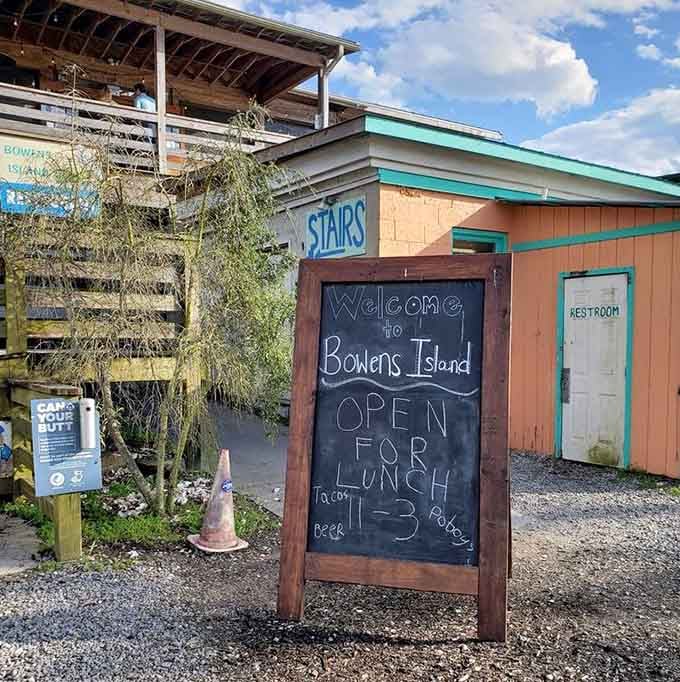 This chalkboard welcome sign promises cold beer and good food&mdash;sometimes the simplest messages are the most convincing ones.