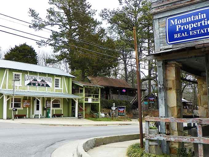 That green building pops against the rustic backdrop like a mint julep on a summer afternoon.