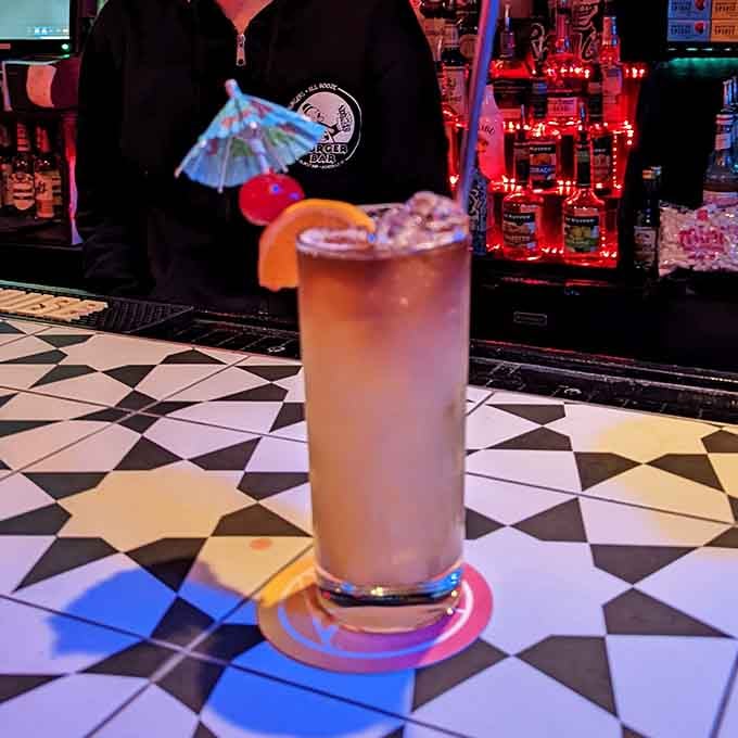 This Paloma sits pretty on that checkered bar like it's posing for its album cover debut.