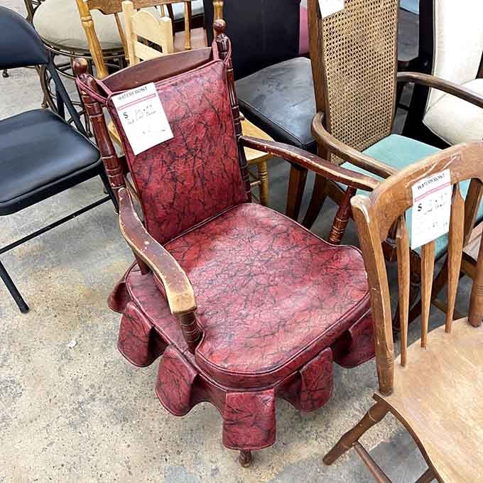 Someone's grandmother had excellent taste in furniture, and now it could be gracing your living room.