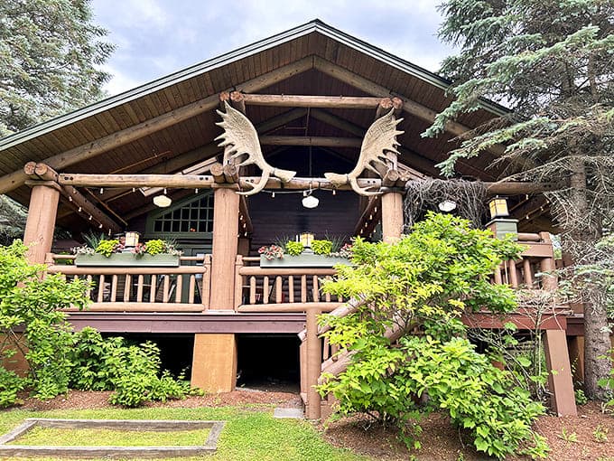 Rustic elegance defined: This woodland lodge with its impressive moose antlers entrance says "Welcome to New Hampshire" better than any highway sign.