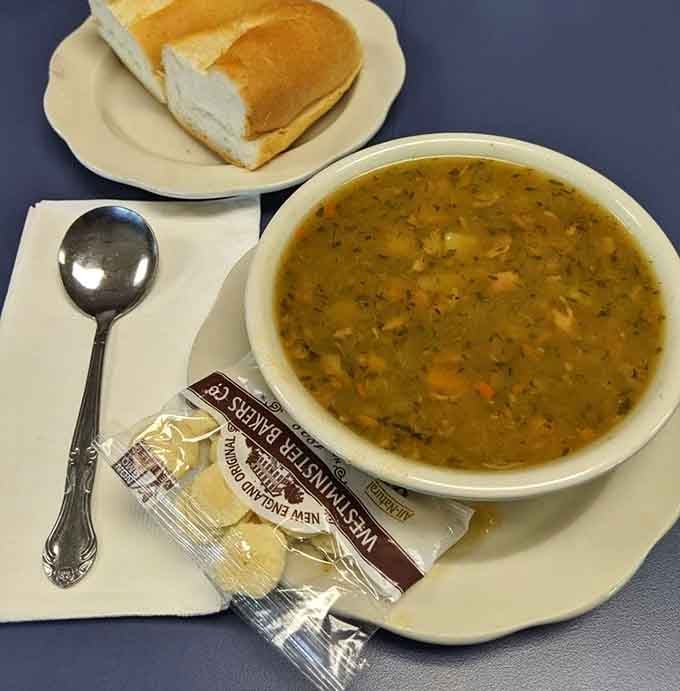 Clam chowder with bread that could make a New Englander weep tears of joy and maybe slight envy.