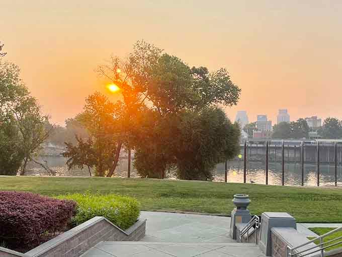 Golden hour along the parkway turns an ordinary evening into something that belongs on a postcard or your screensaver.