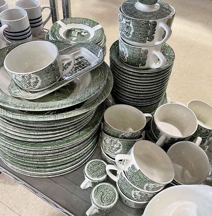 This vintage dinnerware collection tells stories of family gatherings past, ready to create new memories at your next dinner party.