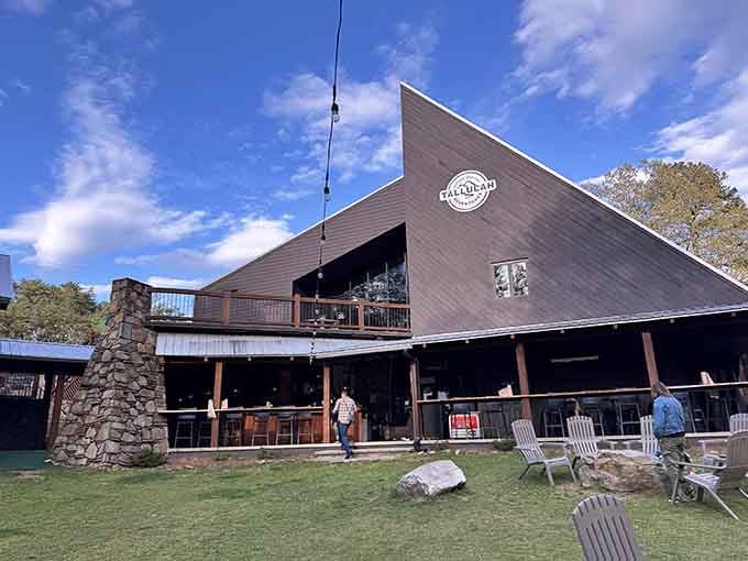 Tallulah Adventures knows what hikers need: good food and a place to catch your breath before the gorge.