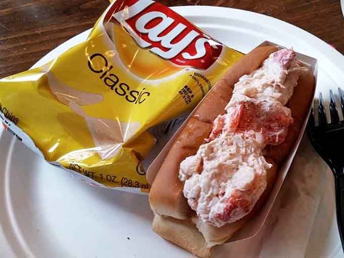 Behold the lobster roll that launched a thousand return visits, overflowing with sweet, tender meat on a toasted bun.