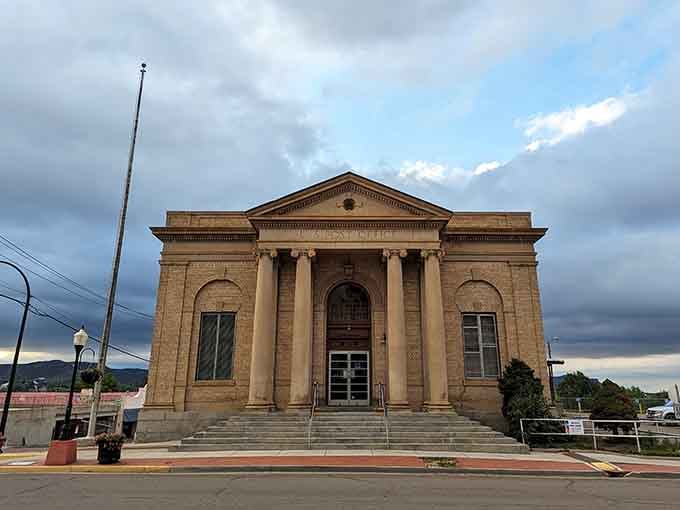 This classical post office building has more architectural dignity than most modern government buildings could ever dream of achieving.