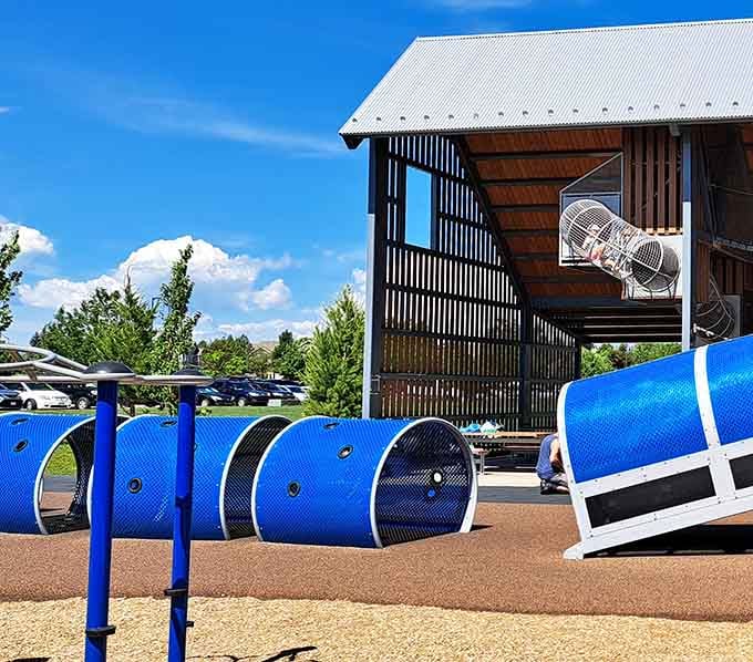From this angle, you can see just how ridiculously massive this playground really is. Told you so.