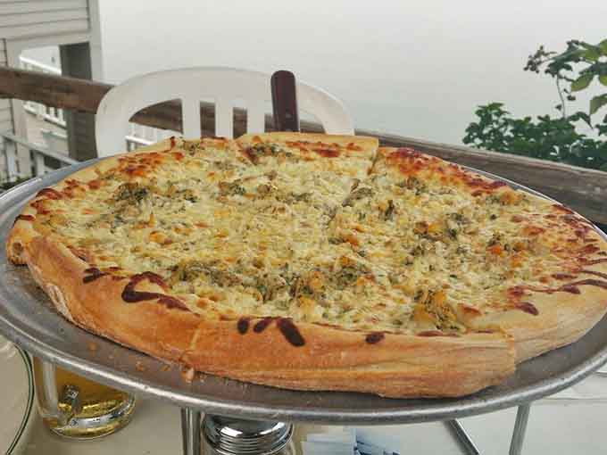 The Clam & Garlic pizza proves that being on an island has serious culinary advantages you can taste.