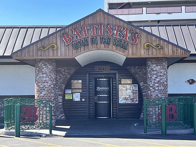 Battista's proudly announces itself as a "Hole in the Wall" &ndash; truth in advertising at its most delicious.