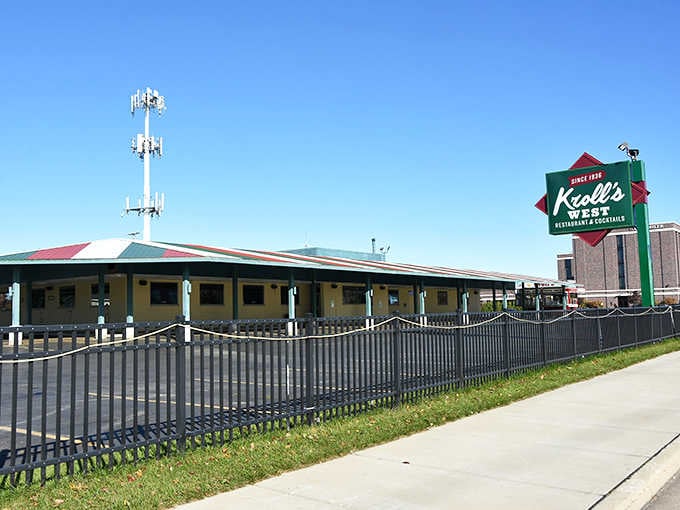 Game day paradise or everyday indulgence? At Kroll's West, butter-grilled burgers are always the winning play.