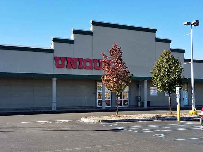 Clean modern lines and a spacious parking lot make this warehouse-style bargain hunter's paradise easy to spot.