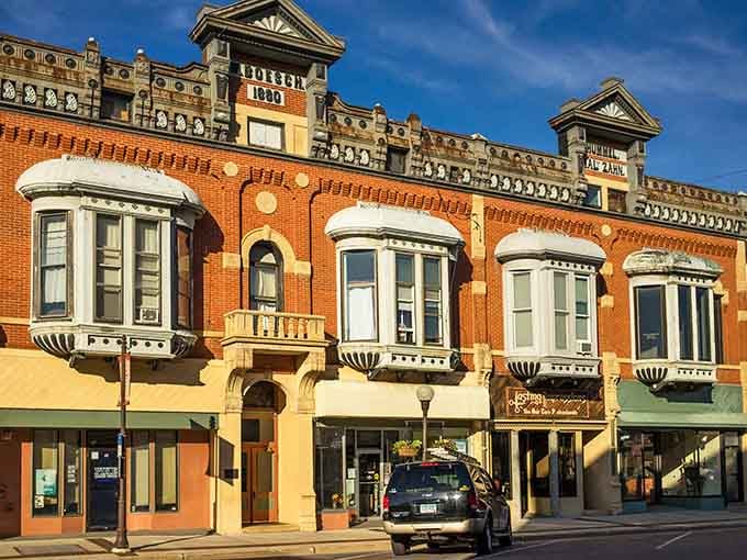 Victorian architecture this stunning deserves its own standing ovation, complete with bay windows taking a bow.