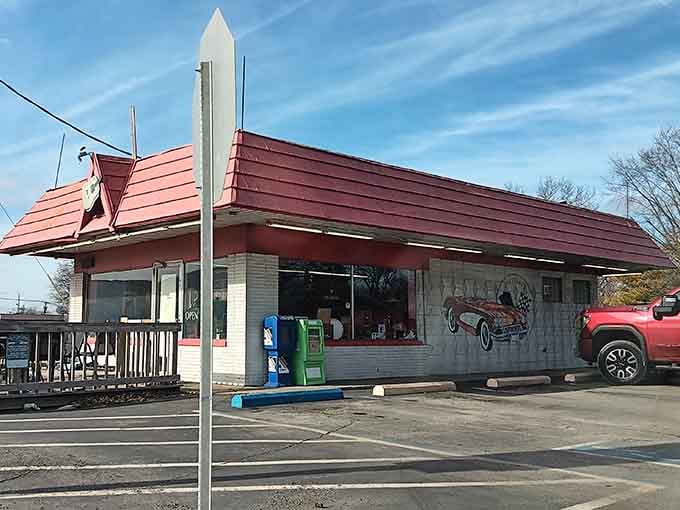 That distinctive roofline and vintage car mural transport you straight back to simpler, sweeter times.