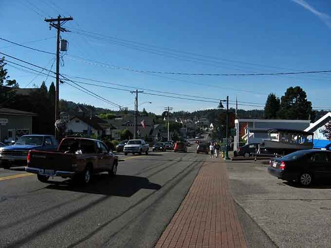 Stroll through the charming streets of Gig Harbor, and soak in the beautiful views and friendly small-town atmosphere today.