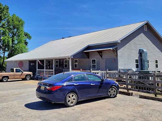 Sunshine bathes this spacious building where generous portions and warm hospitality are always on the menu.