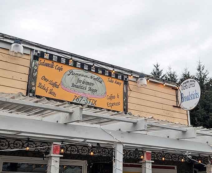 PanezaNellie Breadstick Shoppe: The kind of charming spot where you expect the breadsticks to be served by woodland creatures in tiny aprons.