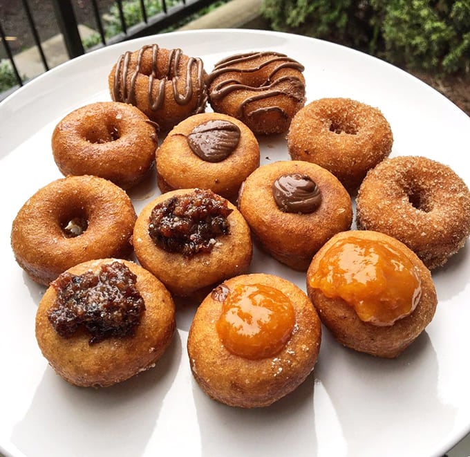 This doughnut flight looks like someone finally understood that commitment to just one flavor is completely overrated and unnecessary.