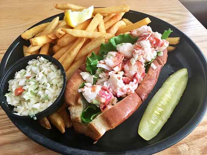 The lobster roll that launched a thousand road trips. Simple perfection: sweet meat, light dressing, toasted roll, and not a hint of unnecessary fanciness.