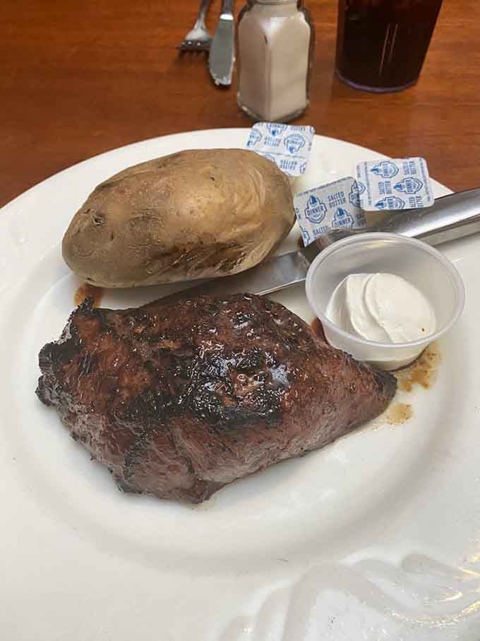 Steak and potato&mdash;the Fred Astaire and Ginger Rogers of dinner plates. A partnership so perfect you'll want to give it a standing ovation.