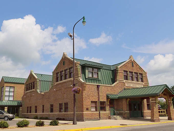 This handsome brick building in Thief River Falls has probably seen more Minnesota winters than most of you have birthdays&mdash;and still looks better than you do on Monday mornings