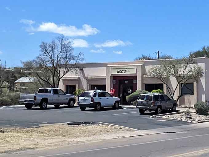 When the parking lot's full in a tiny desert town, you know the locals have found something special worth sharing.