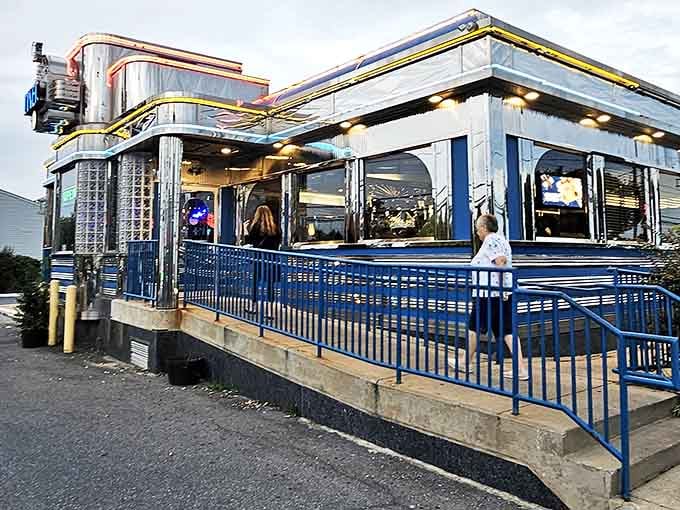 The classic diner car design isn't just nostalgic&mdash;it's a time machine to when food was simply good.