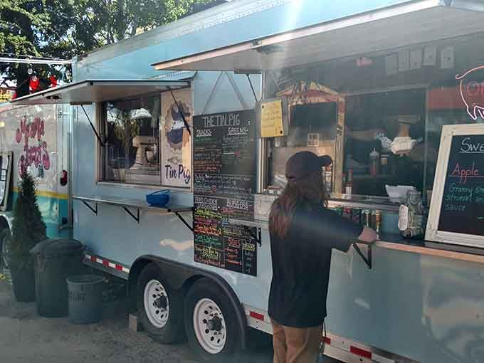 Simple menu, complex flavors—this little blue box is Bend's answer to chicken paradise.