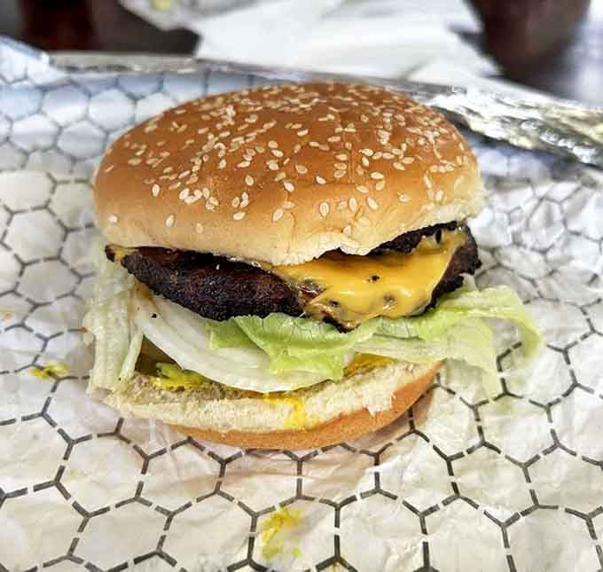 The cheeseburger doesn't get the headlines, but locals know it deserves its own fan club&mdash;melty American cheese, fresh lettuce, and a perfectly toasted bun.