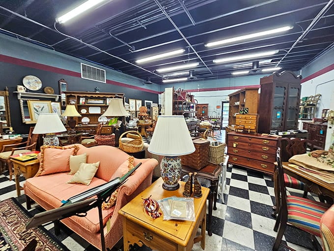 Mid-century modern meets farmhouse chic in a delightful collision of design eras and decorating philosophies.