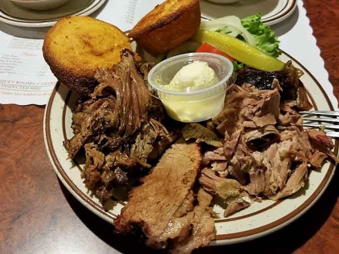 This pile of smoked perfection proves that good things come to those who wait by the pit.