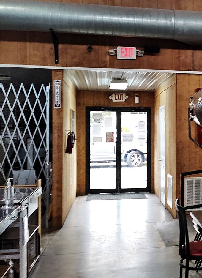 Wood-paneled hallways lead to rooms of possibility. Like Alice's rabbit hole, but instead of Wonderland, you'll find vintage treasures.