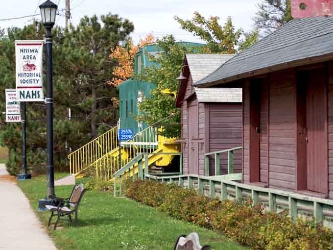 These cheerful buildings along the main drag prove that small-town charm never goes out of style.
