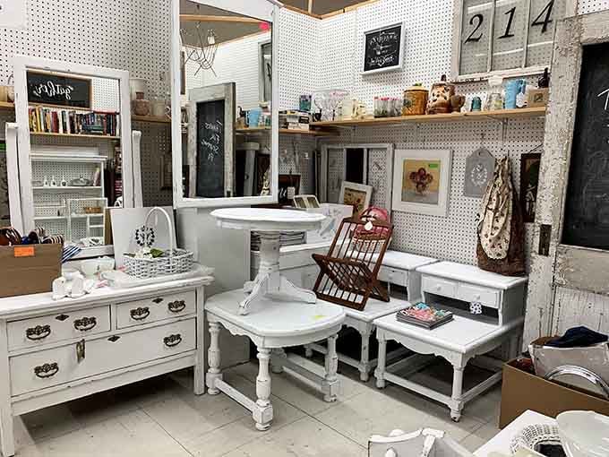 White painted furniture creates a charming farmhouse vibe that'd make Joanna Gaines smile with genuine decorator's delight.