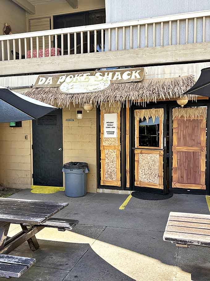 Simple picnic tables outside Da Poke Shack create the perfect casual dining spot. Where world-class poke meets laid-back island vibes.