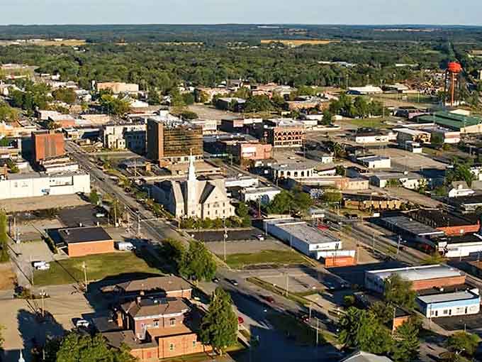 The mix of historic and modern buildings in Mount Vernon proves this town knows how to balance progress with preservation.