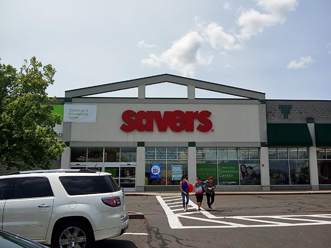 Sunny skies and a busy crosswalk signal that shoppers are flocking here faster than seagulls to boardwalk fries.