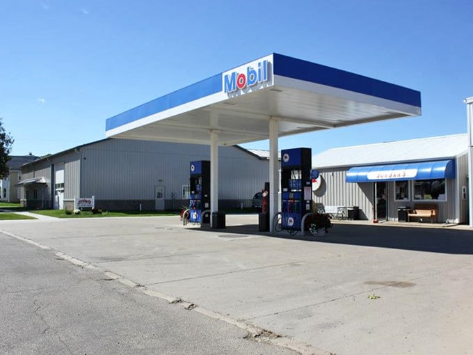 Jordan's Service Center keeps the town running, one oil change and friendly conversation at a time&mdash;no appointment anxiety required.