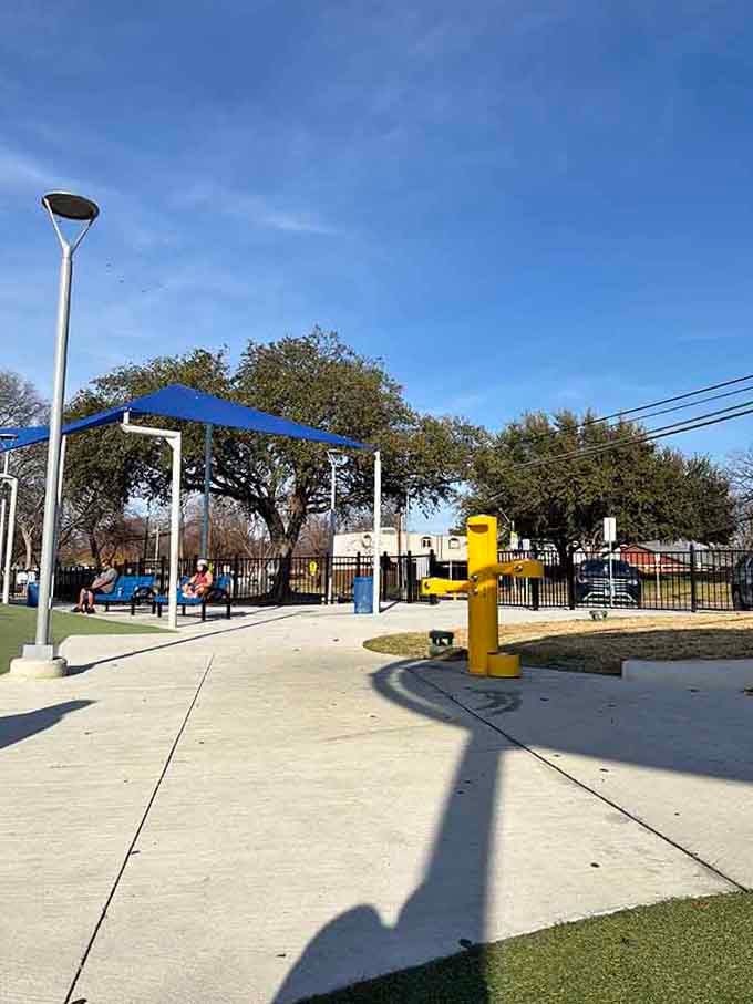Even the water stations get the colorful treatment here, because hydration should be fun when you're working this hard.